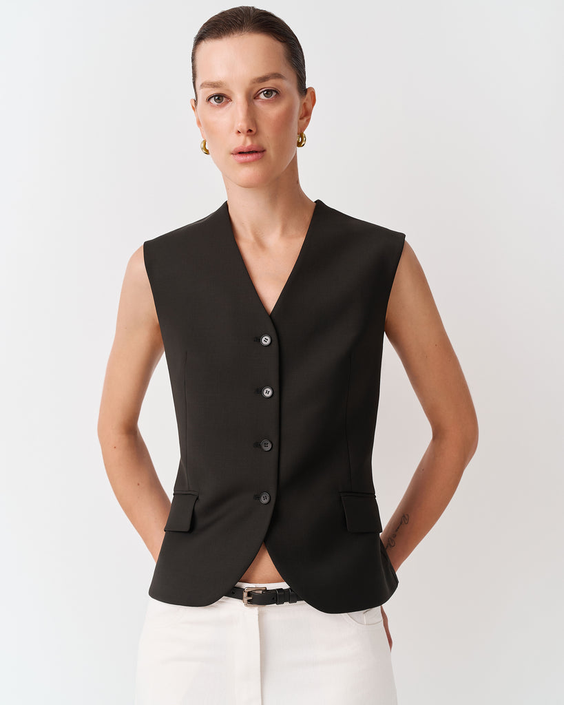 НОВІ НАДХОДЖЕННЯ – DAFF